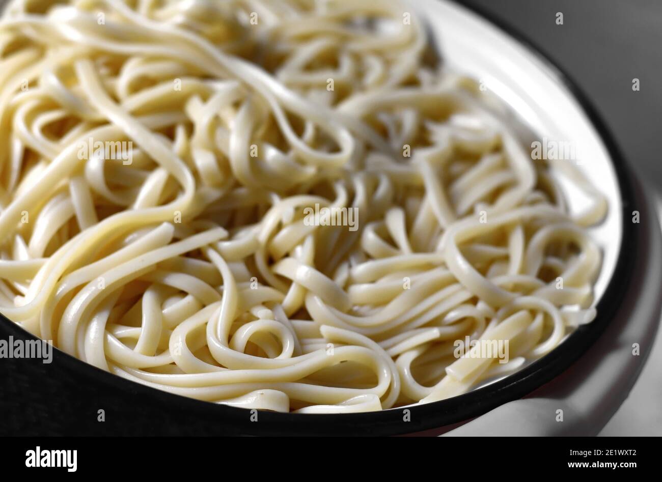 Spaghetti - Plain Italian spaghetti pasta background Stock Photo - Alamy