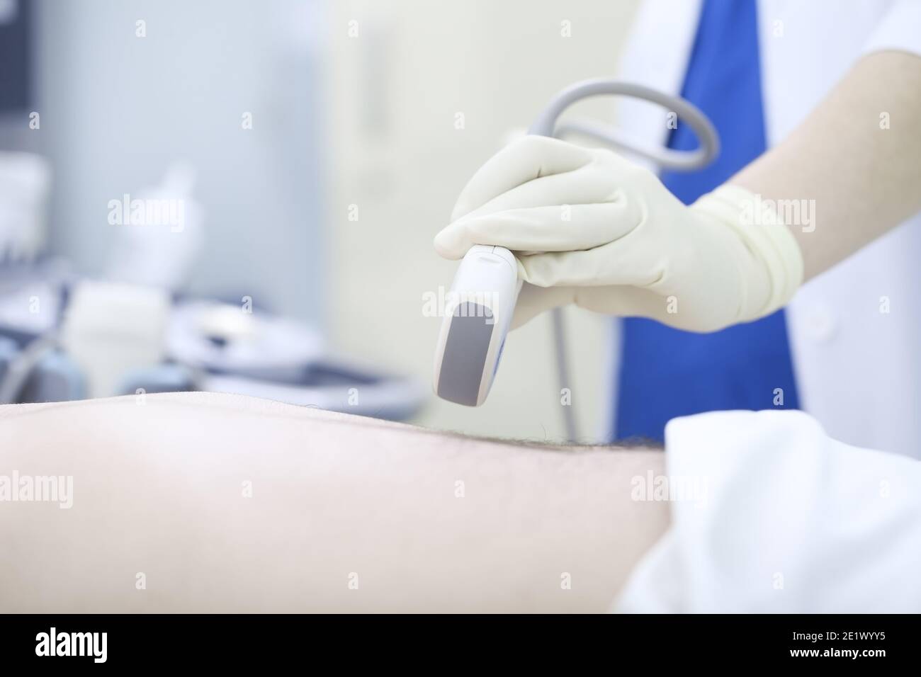 Ultrasound scan doctor hi-res stock photography and images - Alamy