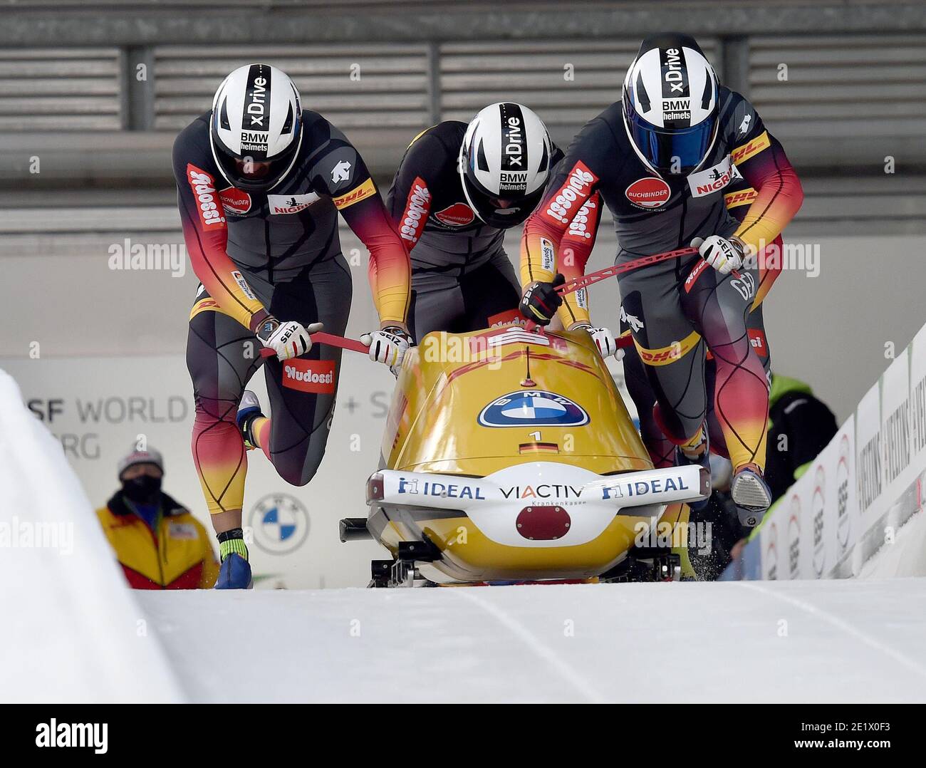 10 January 2021, North Rhine-Westphalia, Winterberg: Bobsleigh: World ...
