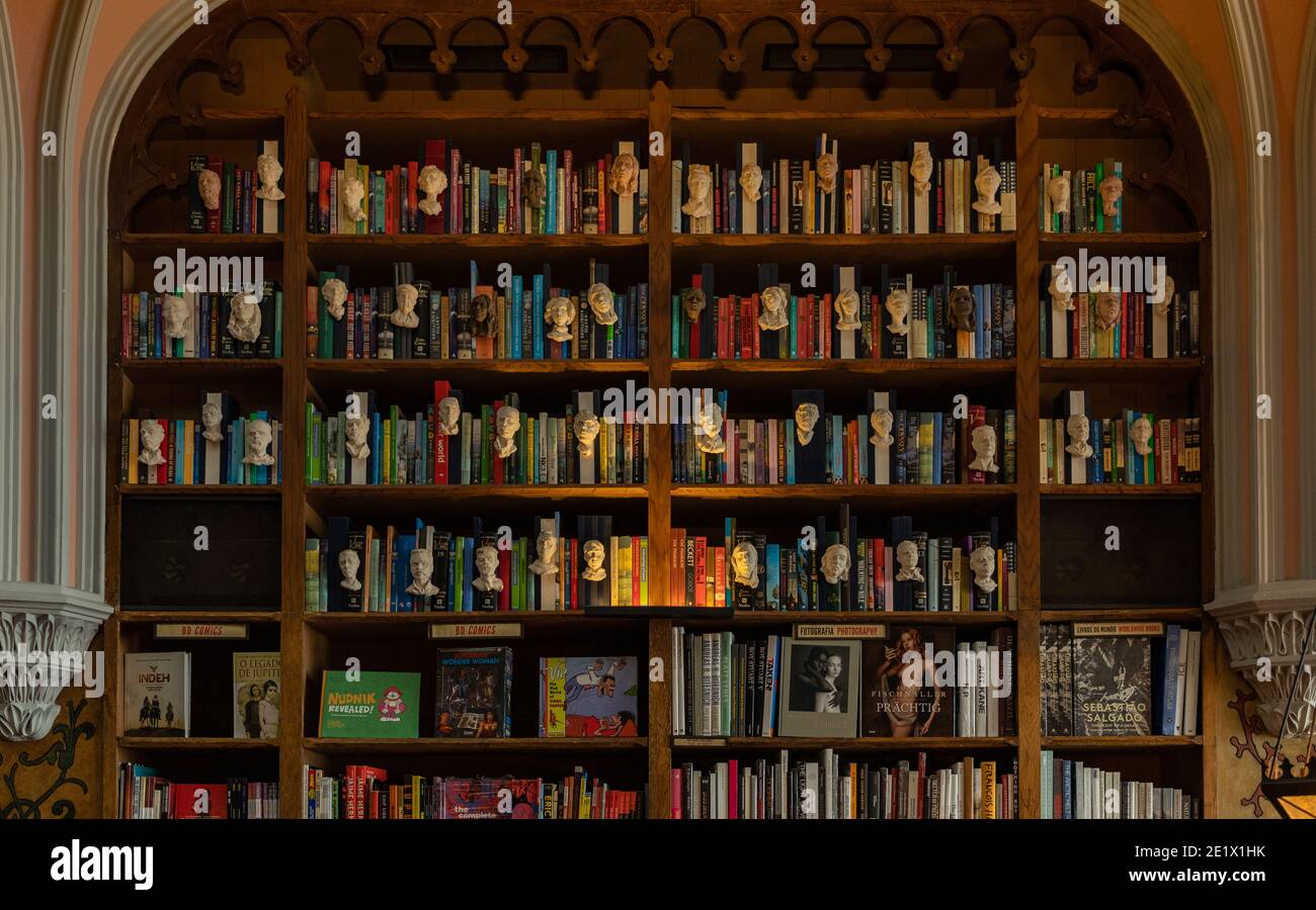 A picture of a bookshelf inside a bookstore Stock Photo - Alamy