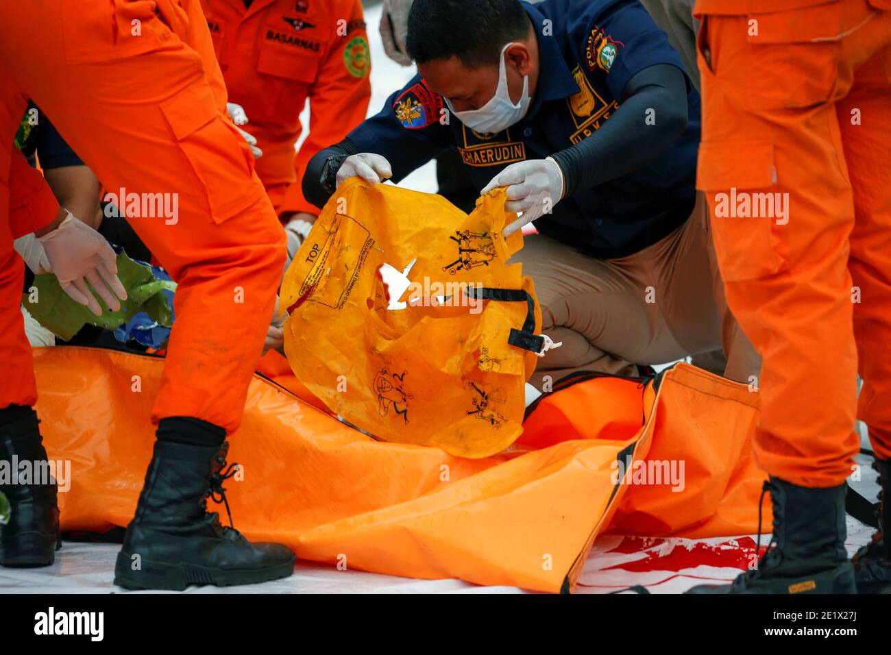 Sj182 crash hi-res stock photography and images - Alamy