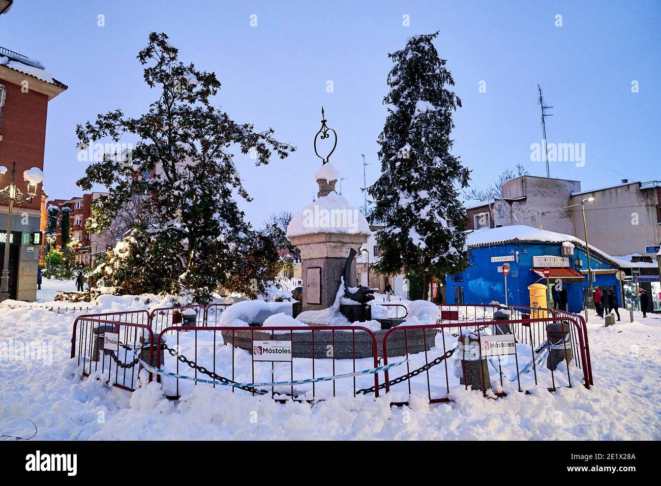 The storm Filomena leaves several inches of snow on January 09, 2021 in ...