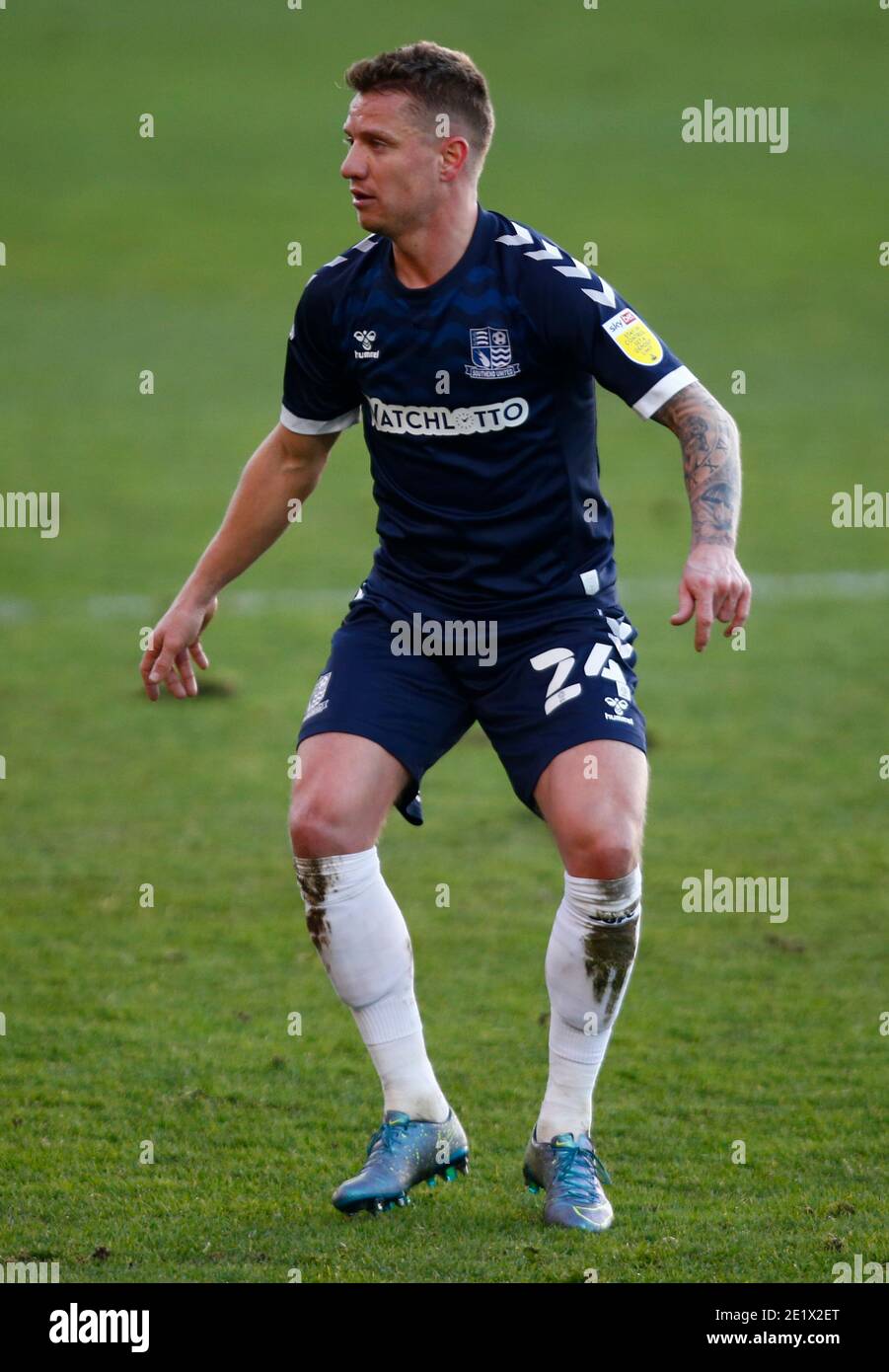 Jason demetriou of southend united hi-res stock photography and images ...