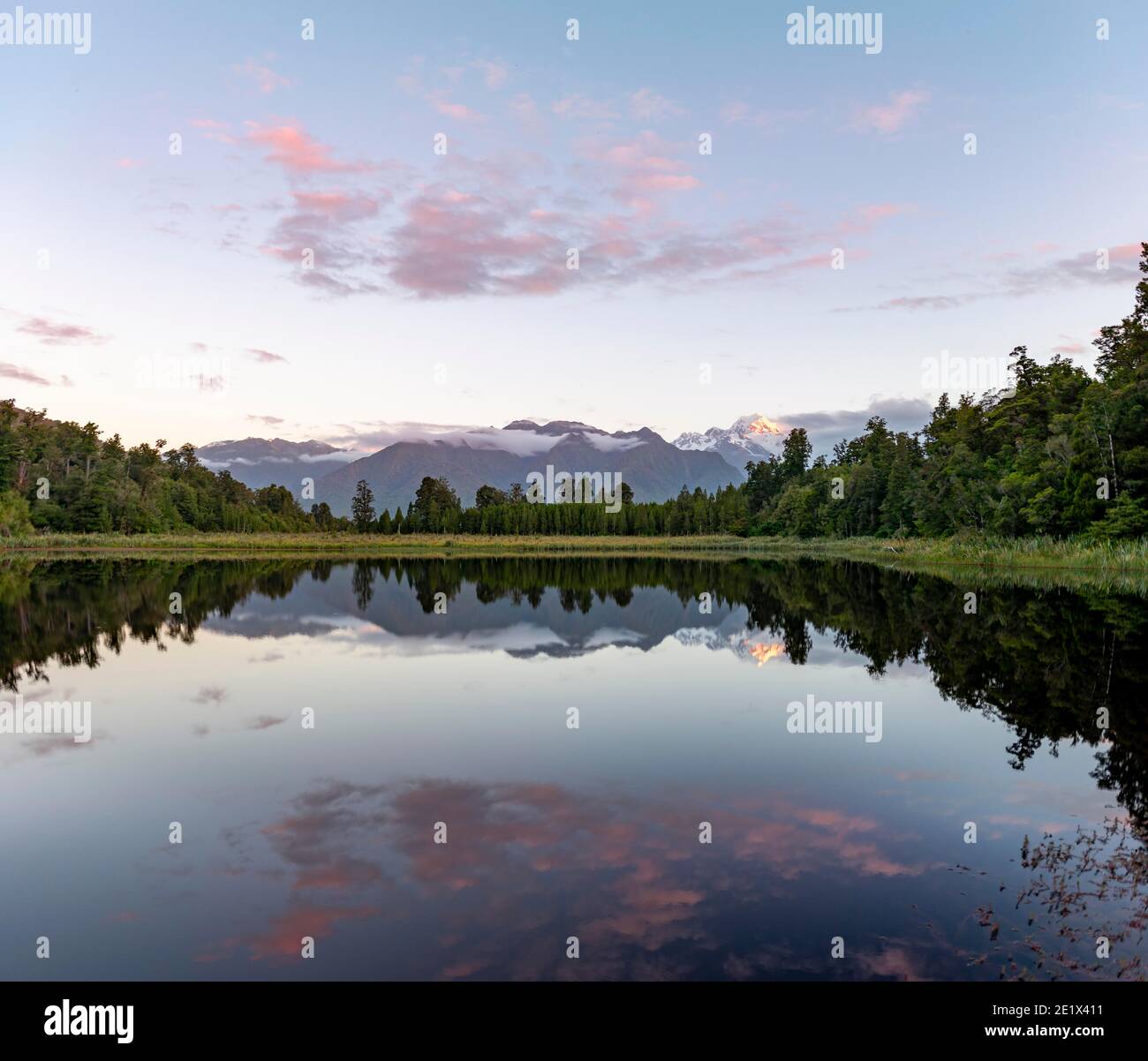 Sunset, Mt Cook, Reflection in Lake Matheson, Mount Cook National Park ...