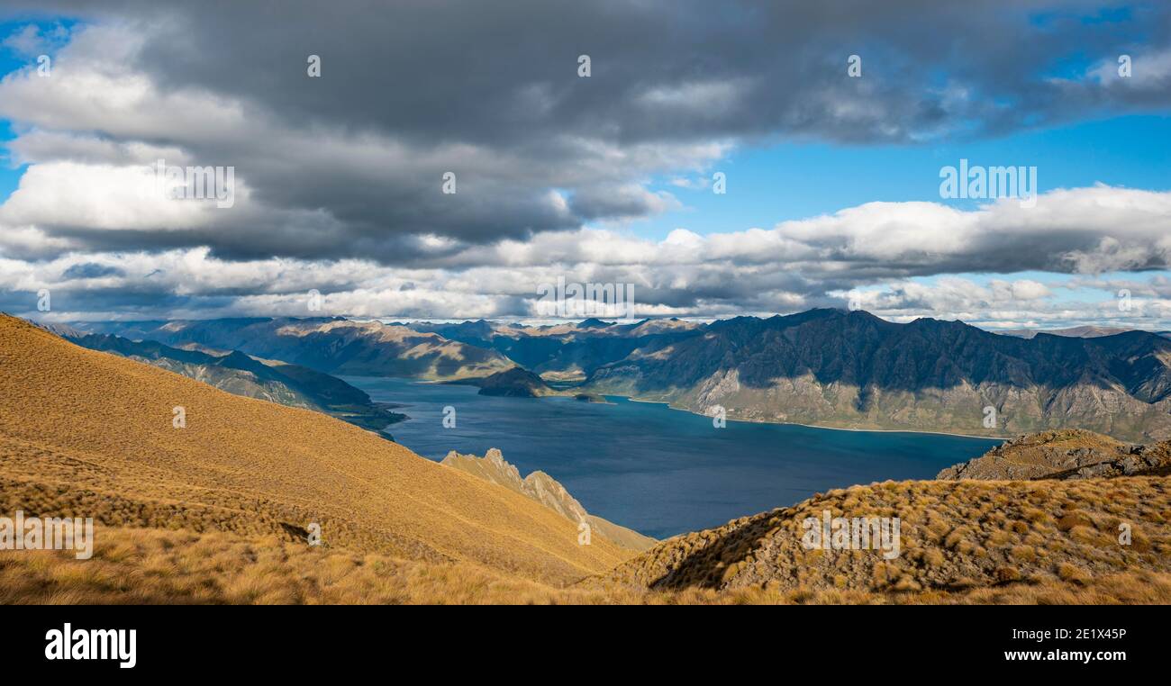 View of Lake Hawea, lake and mountain landscape, view from Isthmus Peak ...