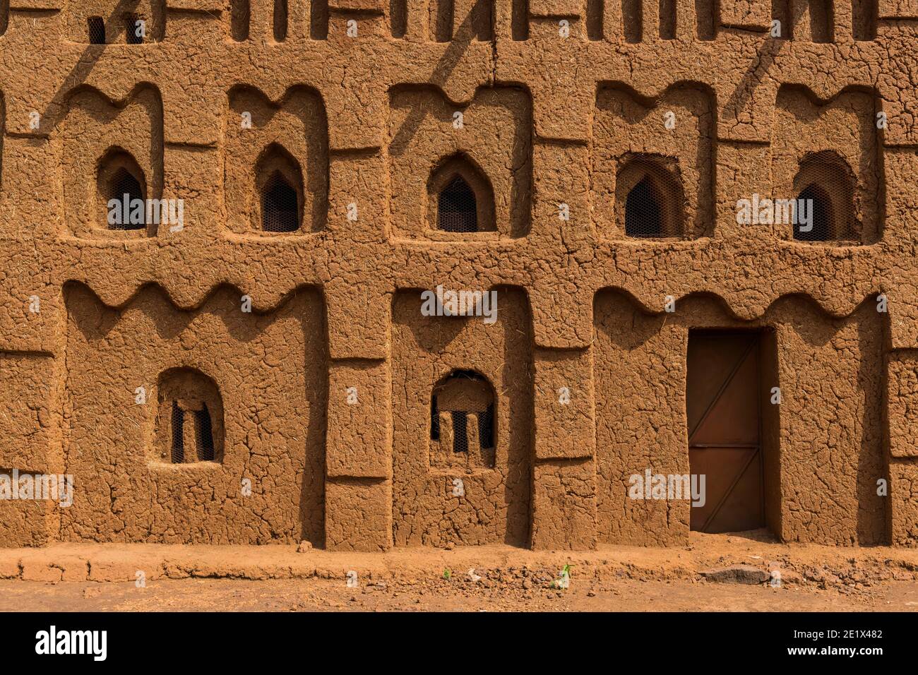 Mosque, Hausa architecture mosque, Yaama, Niger Stock Photo - Alamy