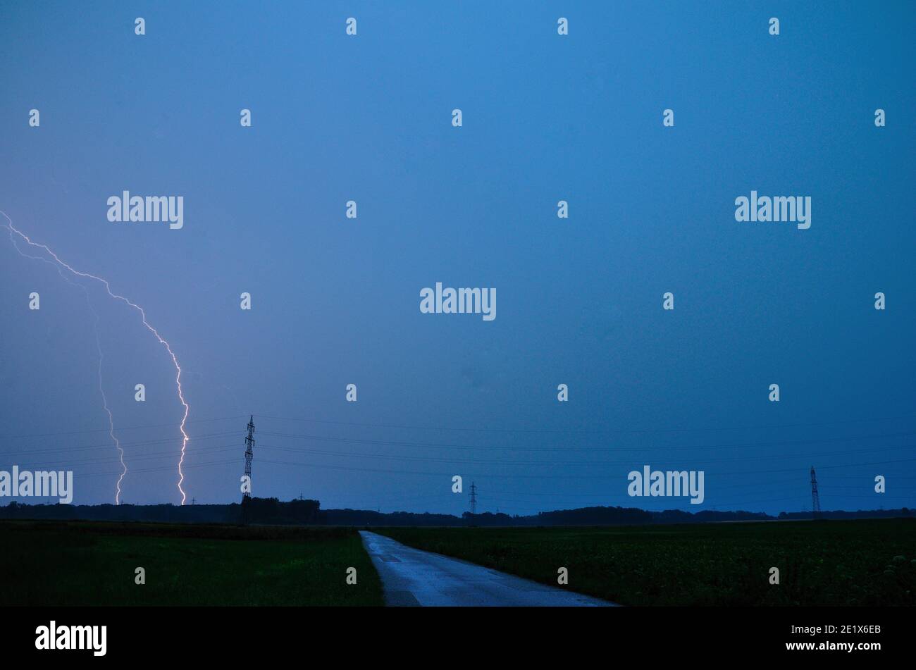 When sunlight strikes hi-res stock photography and images - Alamy