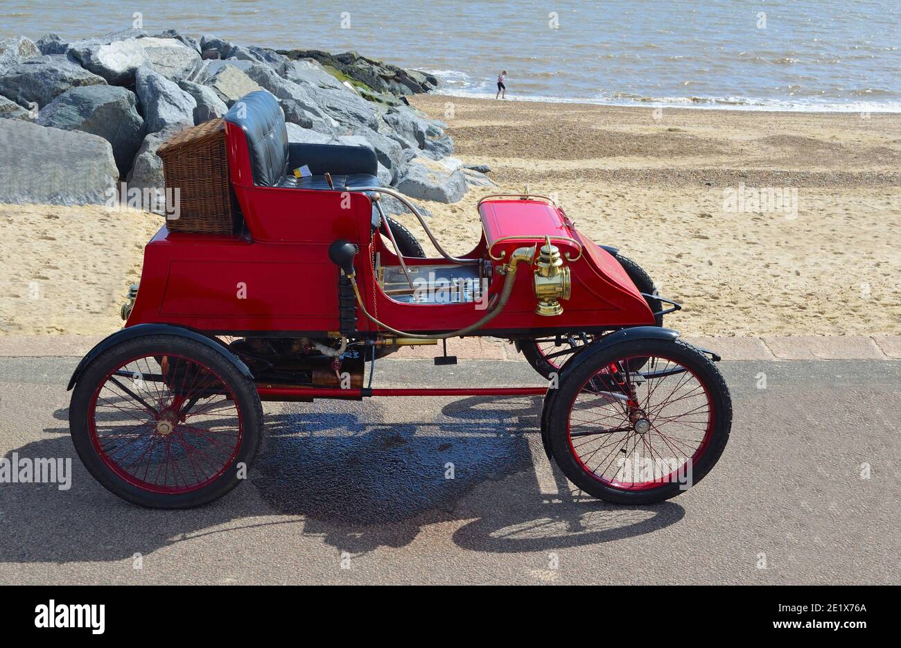 Vintage 1902 Stanley CX Steam Car parked on seafront promenade Stock ...