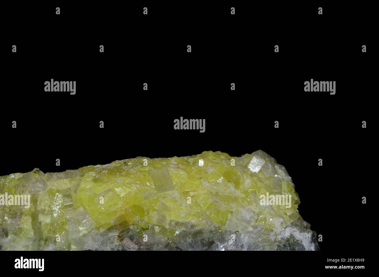 shiny yellow sulfur crystals and black background Stock Photo - Alamy