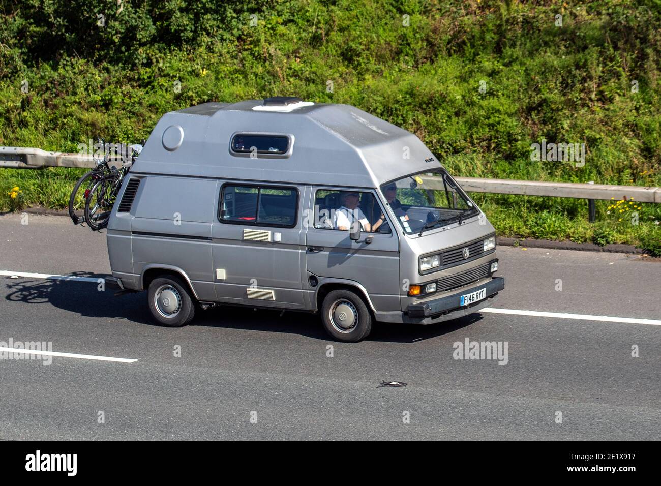 Vacation family car 80s hi-res stock photography and images - Alamy