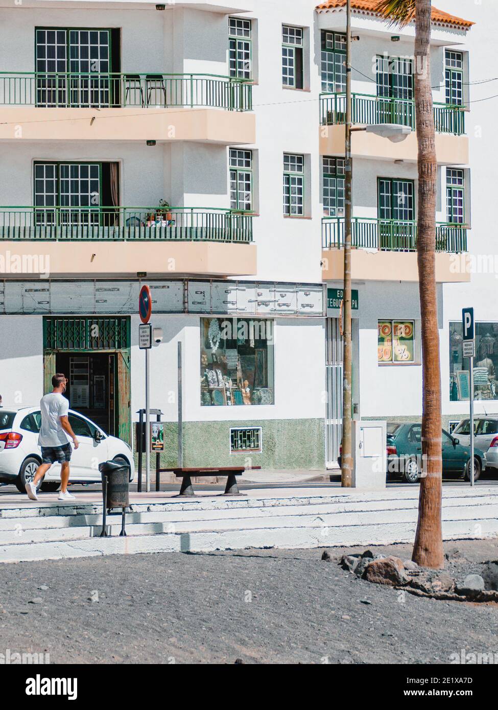 A normal day in the city Stock Photo - Alamy