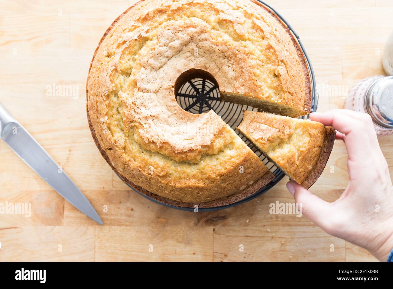 Cake ring hi-res stock photography and images - Alamy