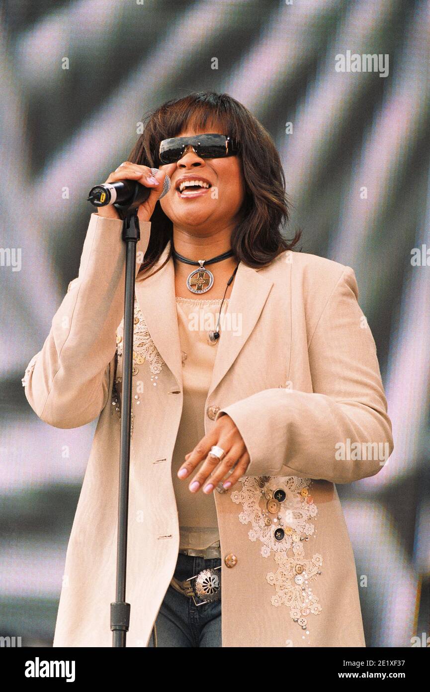 Gabrielle pop singer music hi-res stock photography and images - Alamy