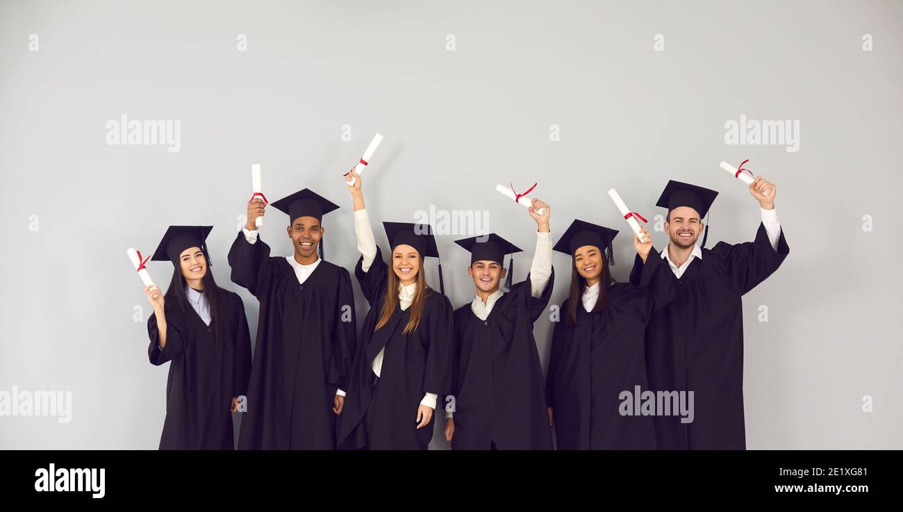 College graduates diplomas hi-res stock photography and images - Alamy