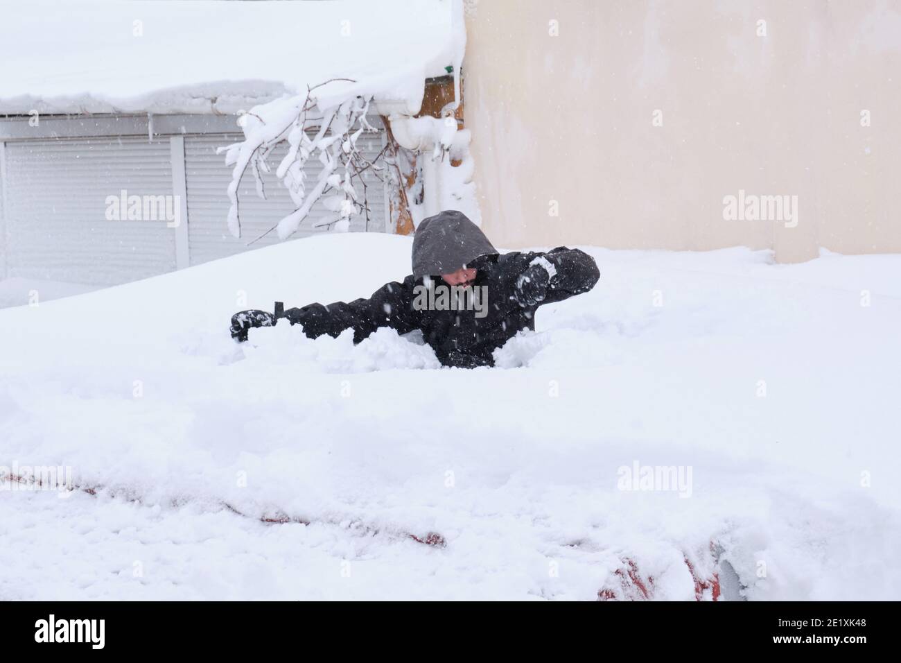 Man buried in snow hi-res stock photography and images - Alamy