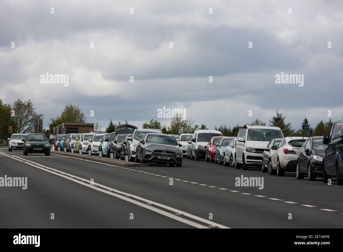 Langsett, UK - May 16 2020: Parking areas and lay-bys fill up at ...