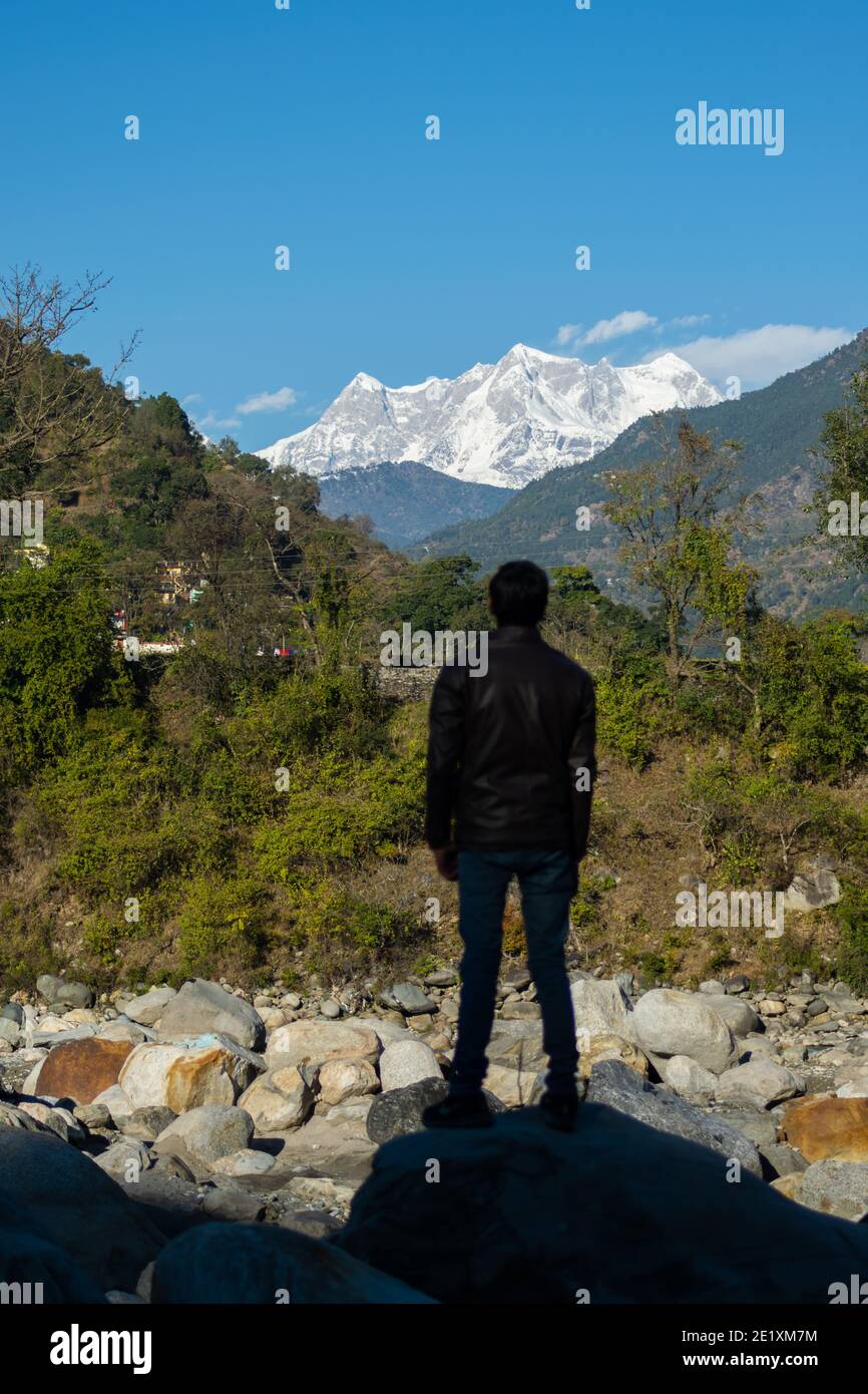 A little glimpse of the place chopta in uttarakhand with snow covered ...
