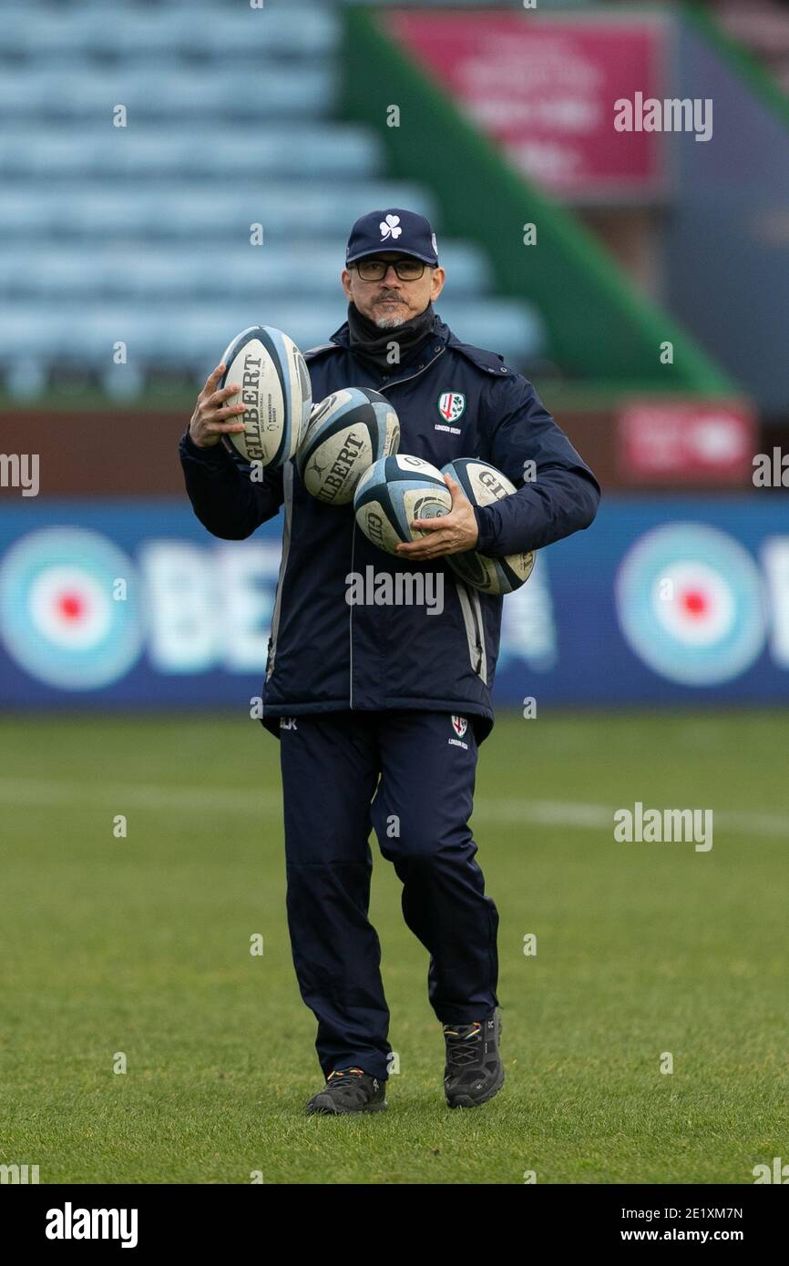 Les kiss rugby hi-res stock photography and images - Alamy