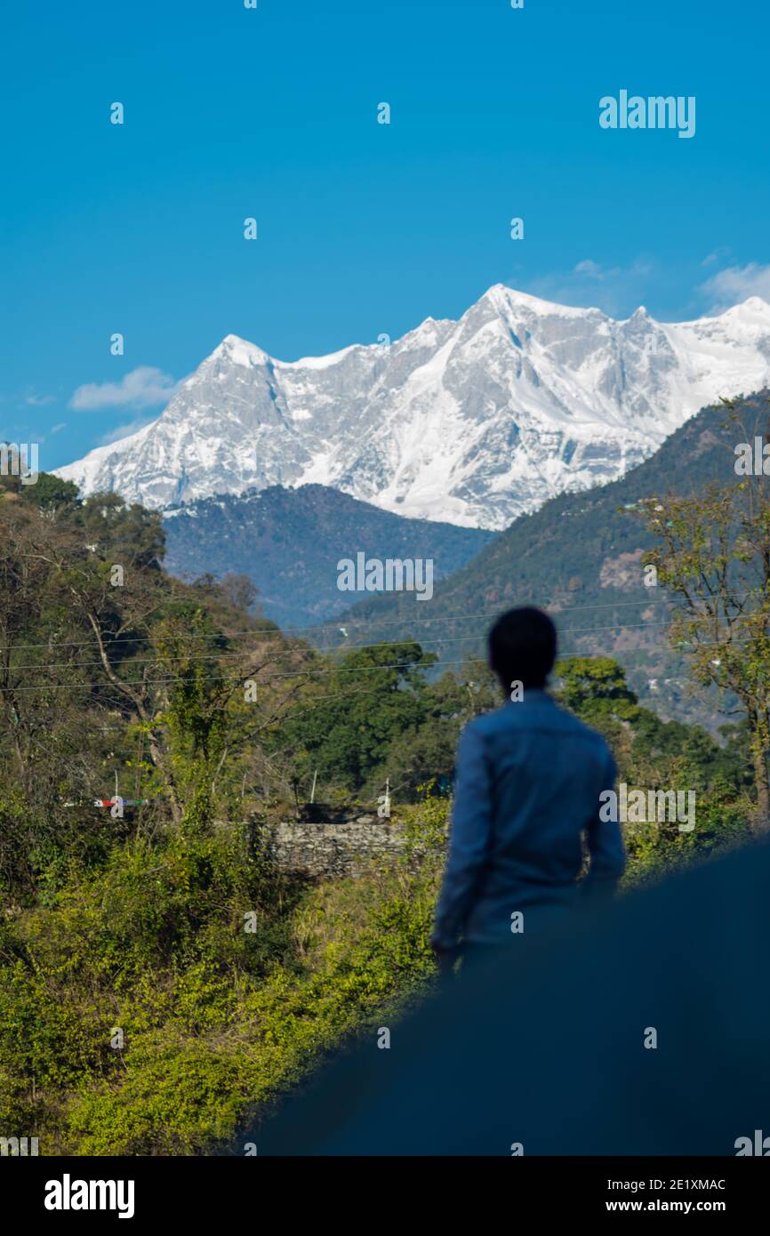 A little glimpse of the place chopta in uttarakhand with snow covered ...