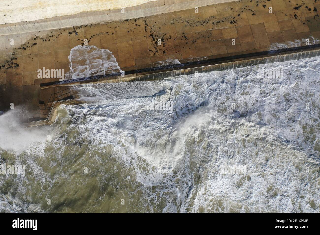 Heavy waves at the East Sussex town Saltdean Stock Photo - Alamy