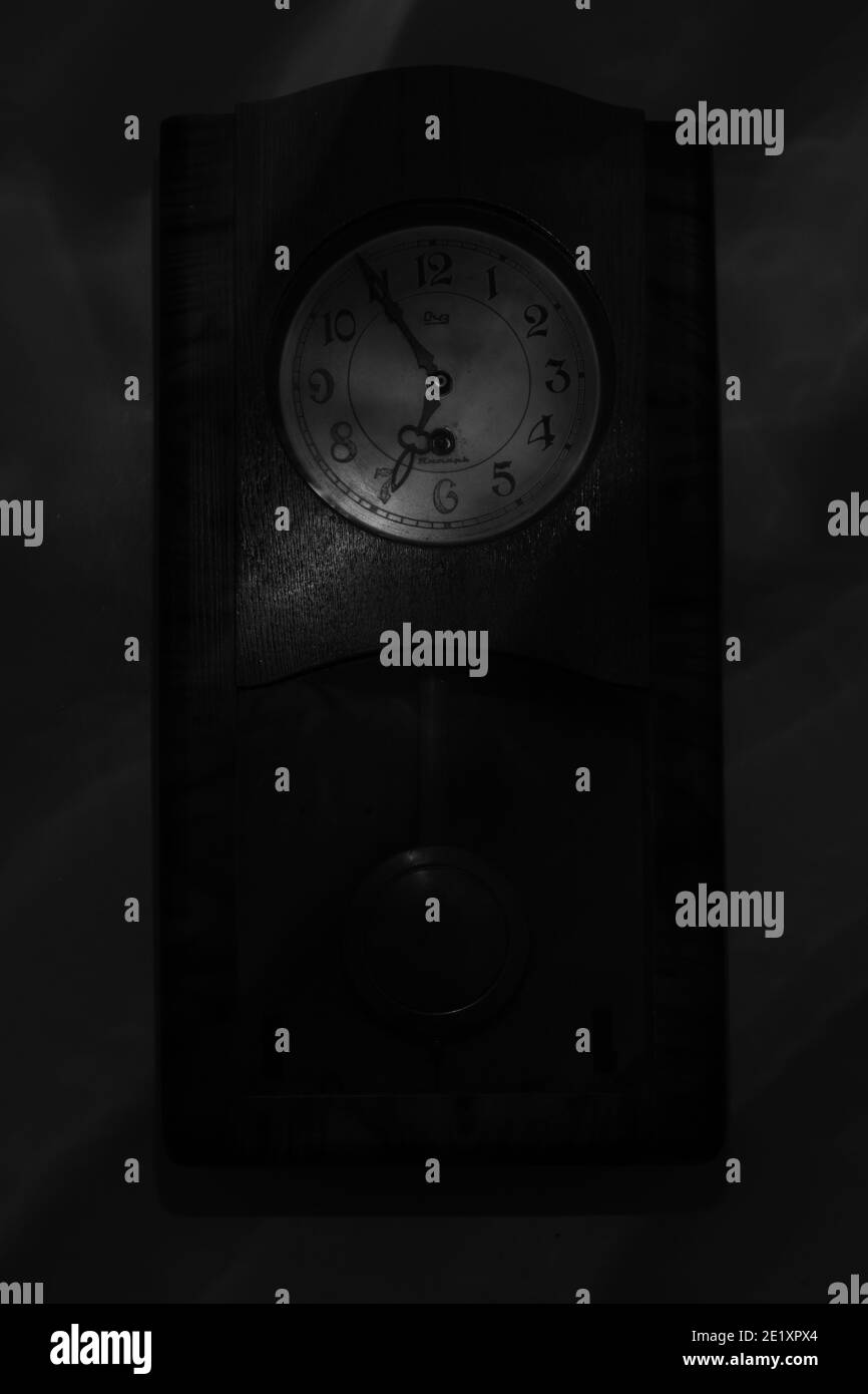 Welby Clock Winding Down Clipart