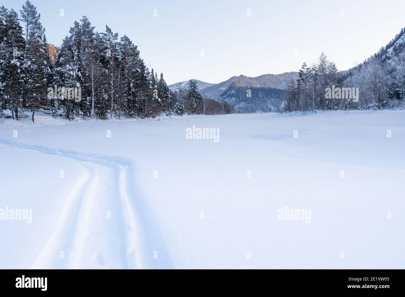 Deep crossing hi-res stock photography and images - Alamy