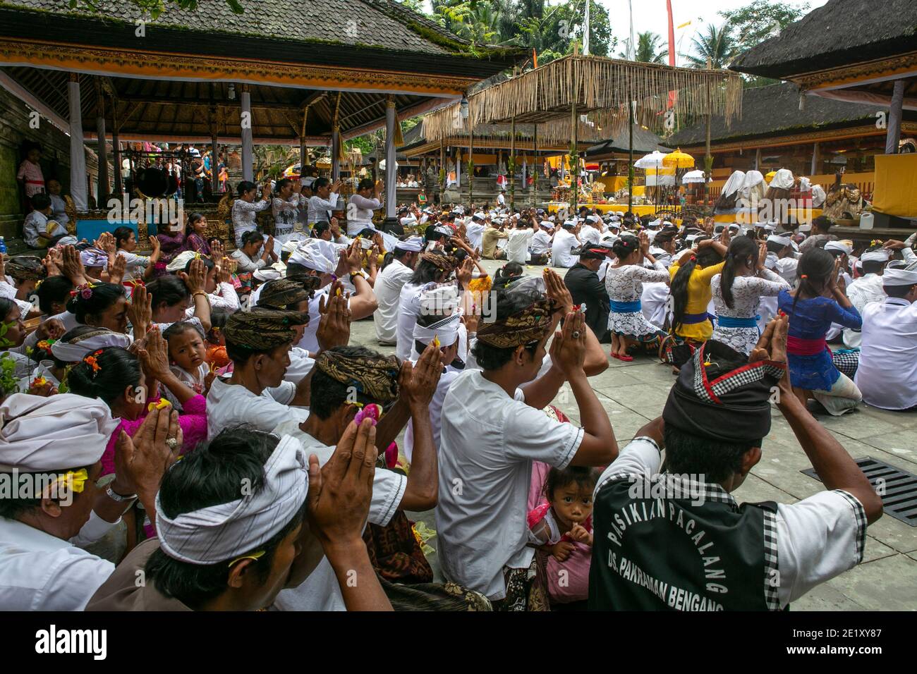 Balinese prayer hi-res stock photography and images - Alamy