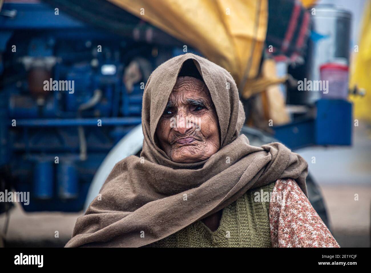 Crowd of women protesting hi-res stock photography and images - Alamy