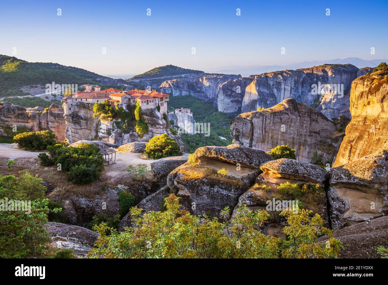 Rock formations meteora greece hi-res stock photography and images - Alamy