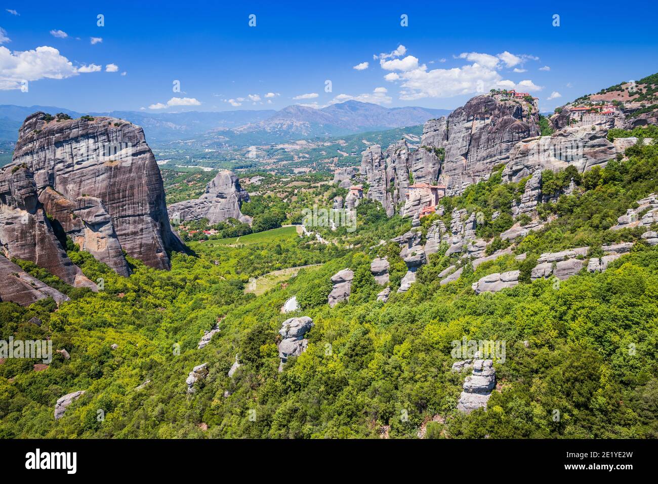 Rock formations meteora greece hi-res stock photography and images - Alamy