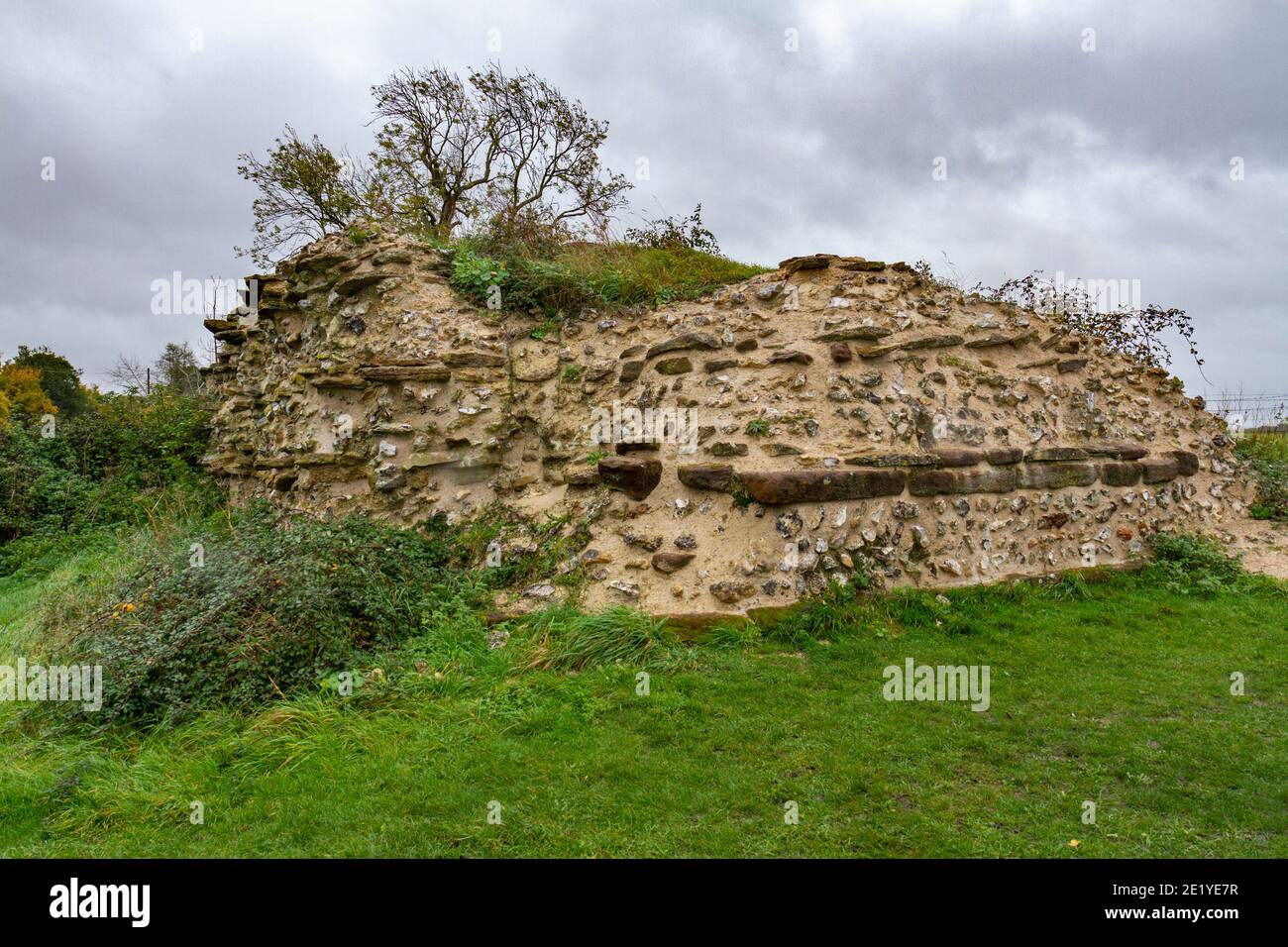 The remains of the North Gate and walls to the Roman city of Silchester ...