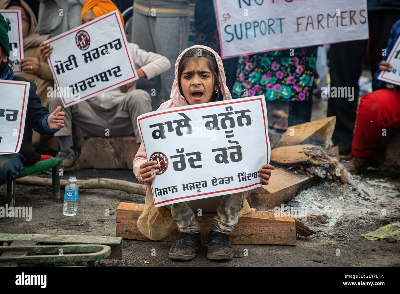 Constitution india poster hi-res stock photography and images - Alamy