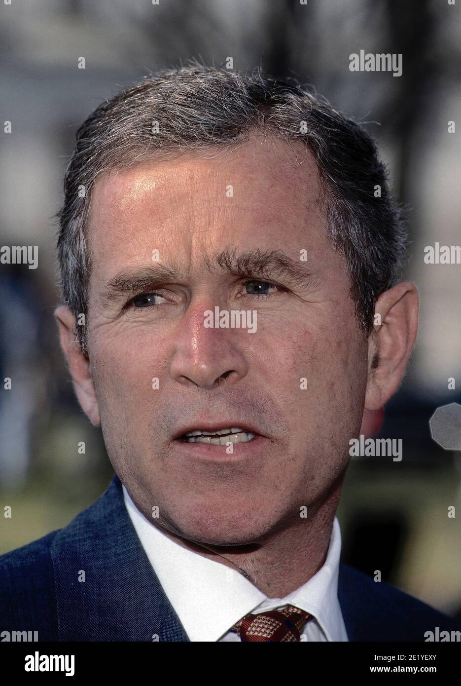 George w. bush head shot hi-res stock photography and images - Alamy