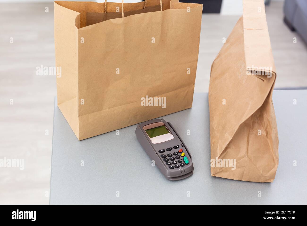 Office smart doors hi-res stock photography and images - Alamy