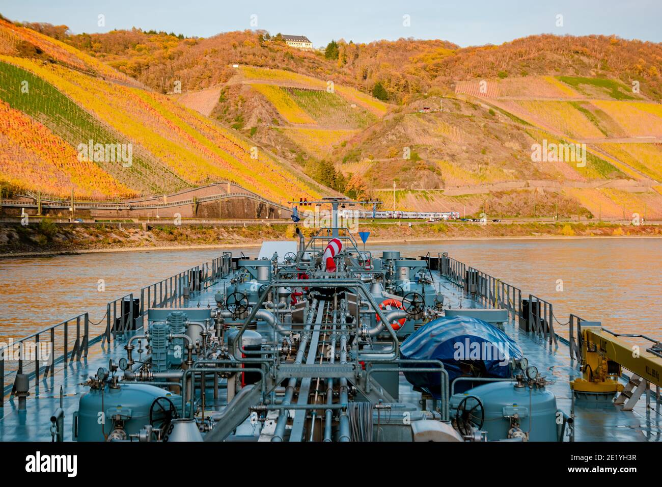 Binnenvaart, Translation Inlandshipping on the river rhein in Germany ...