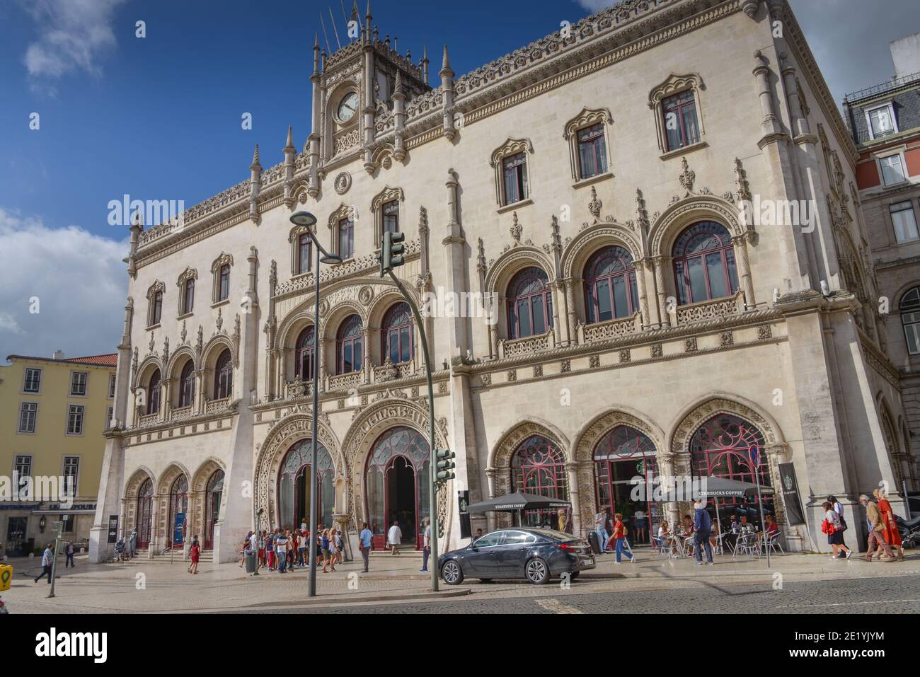 Bahnhof ´Estacao de Caminhos de Ferro do Rossio´, Rossio, Lissabon ...