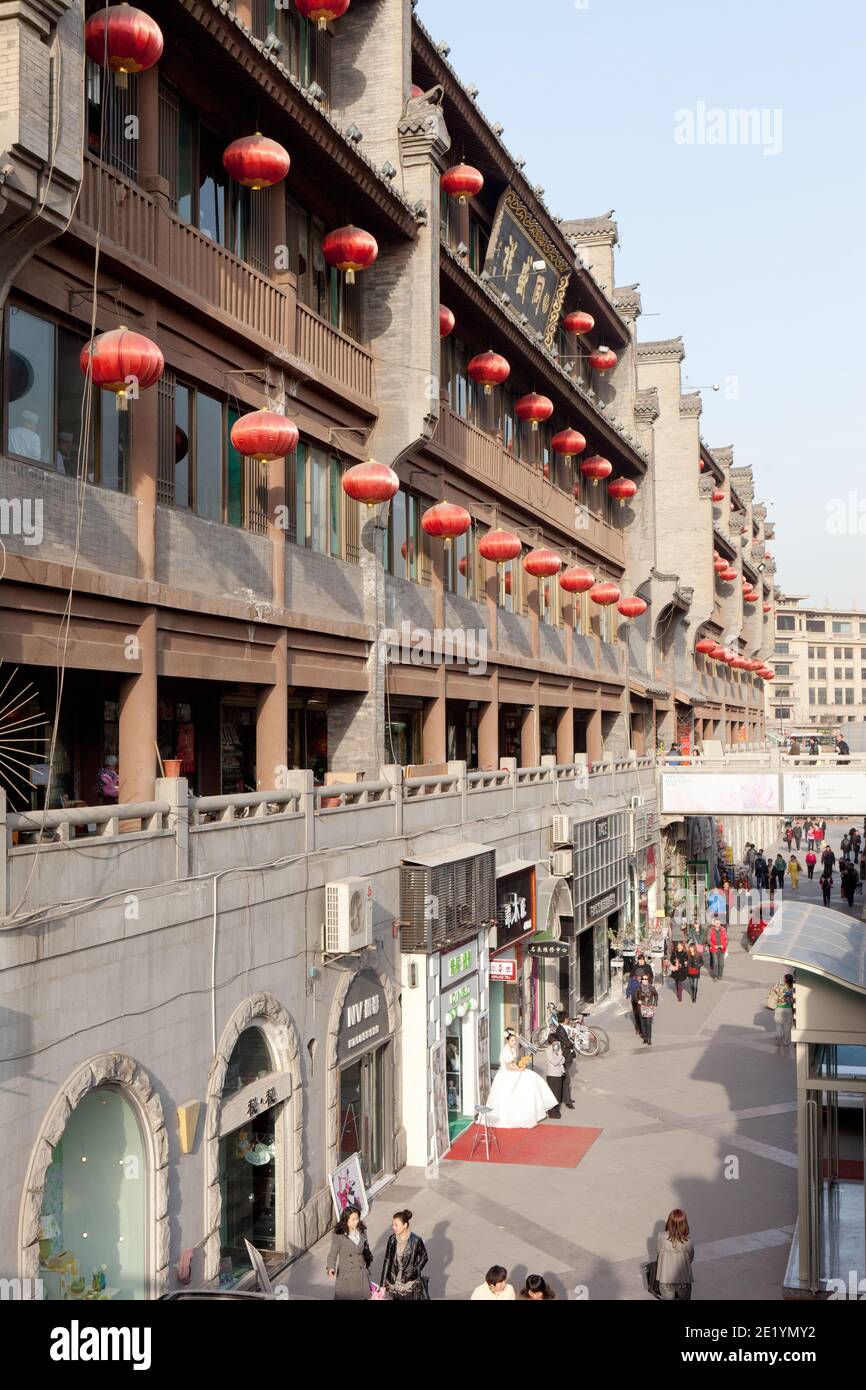 Xian, China : Red Lanterns and Traditional Architecture On Drum Tower ...