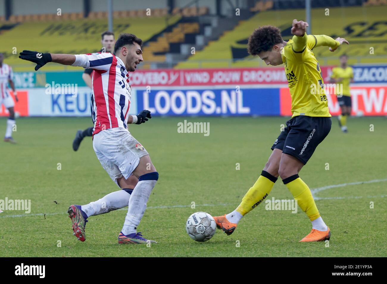 VENLO, NETHERLANDS - JANUARY 10: (L-R): Vangelis Pavlidis of Willem II ...