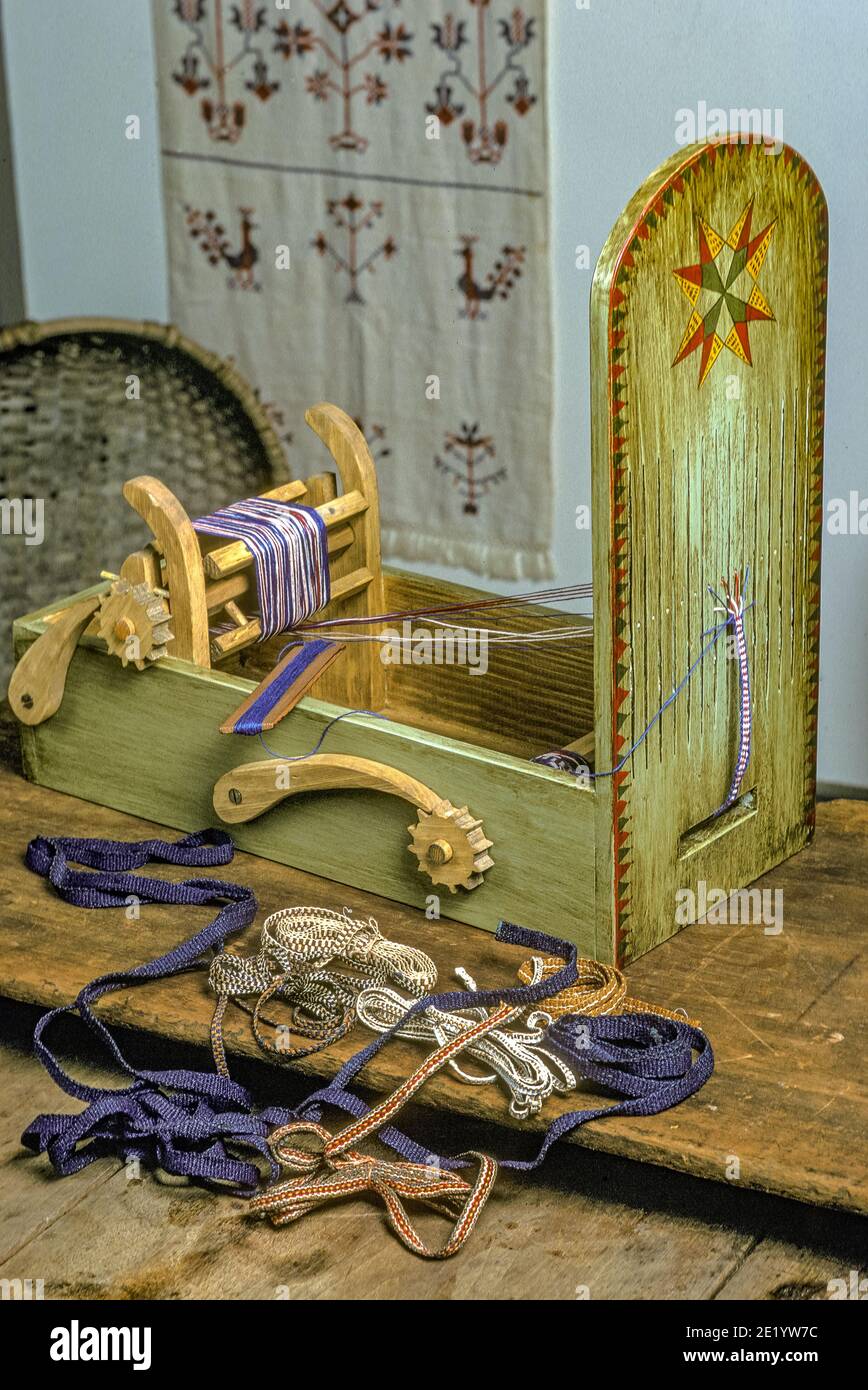 Early american life art, crafts and antiques Stock Photo - Alamy