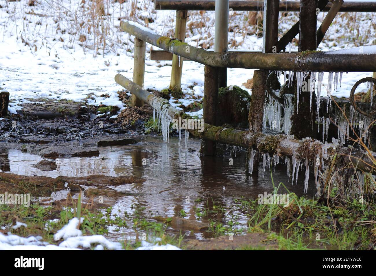 Scenic fence hi-res stock photography and images - Alamy