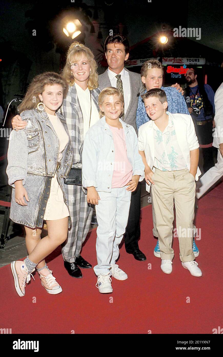 F4772 TRACY GOLD AND CAST 1987 Credit: Ralph Dominguez/MediaPunch Stock ...