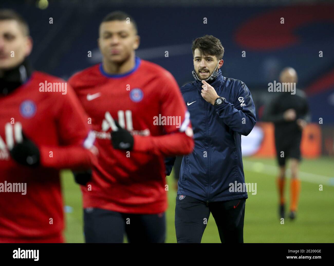 Assistant coach of PSG Sebastiano Pochettino during the warm up before ...