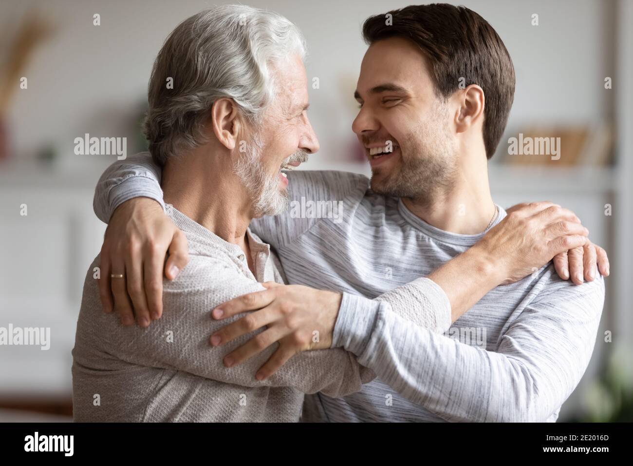 Father son reunion hi-res stock photography and images - Alamy