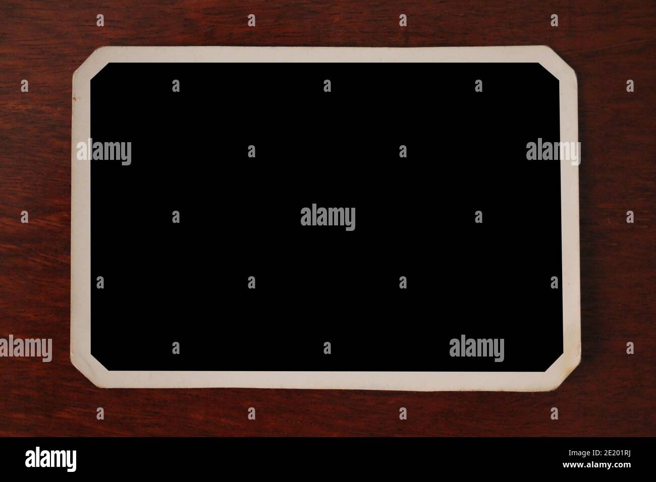 Vintage photo frame with scalloped edge Stock Photo - Alamy