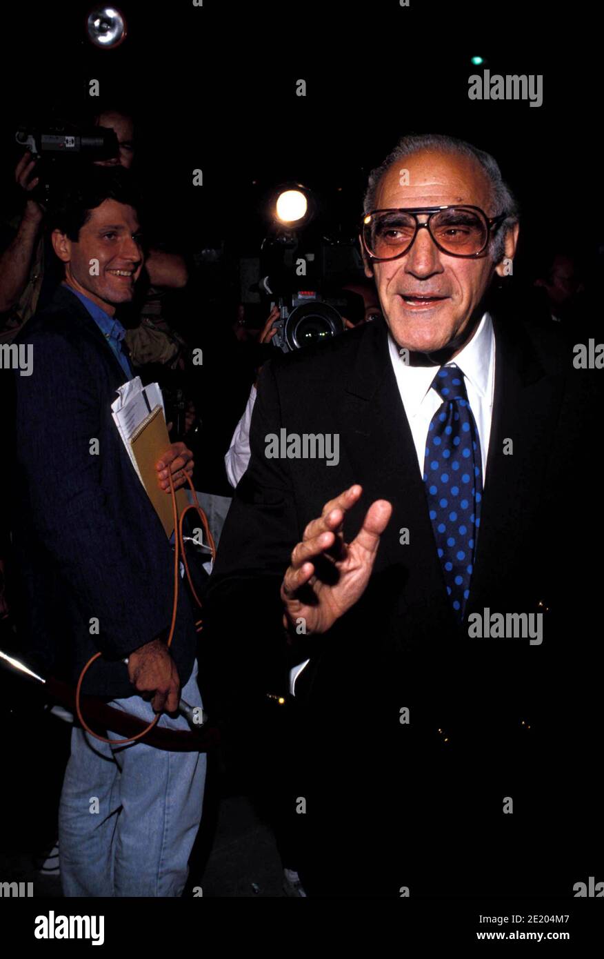 Abe Vigoda 10-1989 Credit: Ralph Dominguez/MediaPunch Stock Photo - Alamy