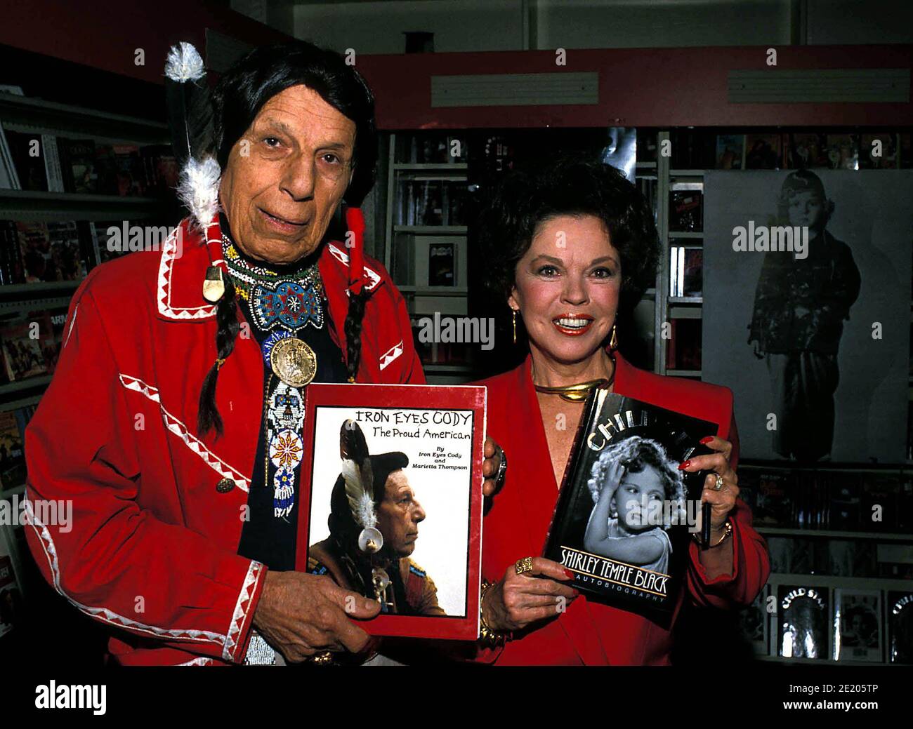 Iron Eyes Cody And Shirley Temple Black 1988 Credit Ralph Dominguez