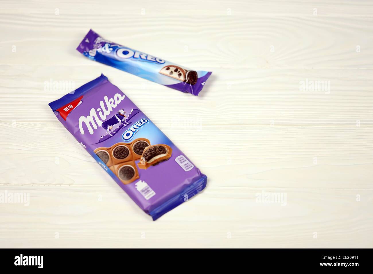 Oreo milk splash hi-res stock photography and images - Alamy