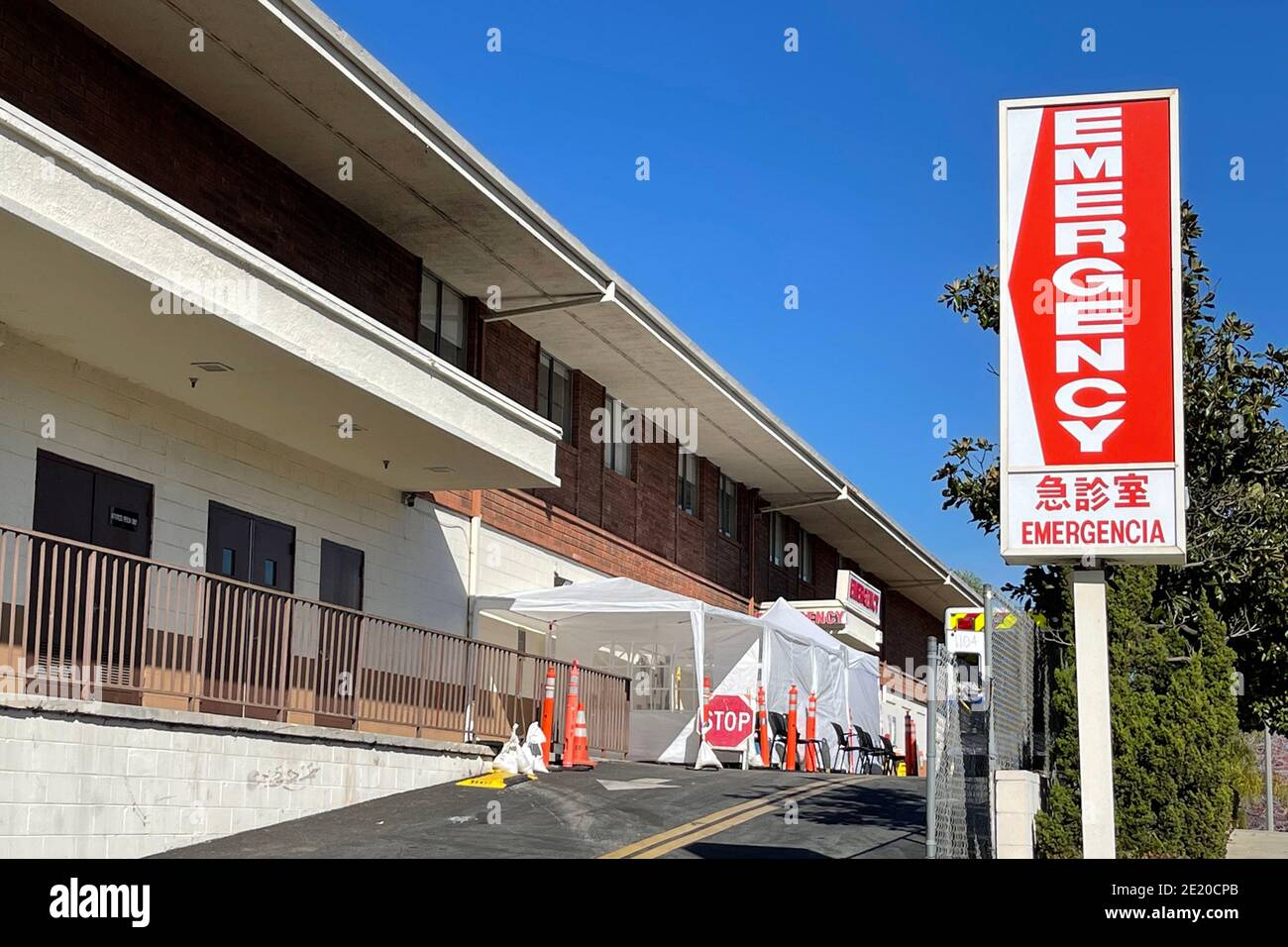 Hospital overflow hi-res stock photography and images - Alamy