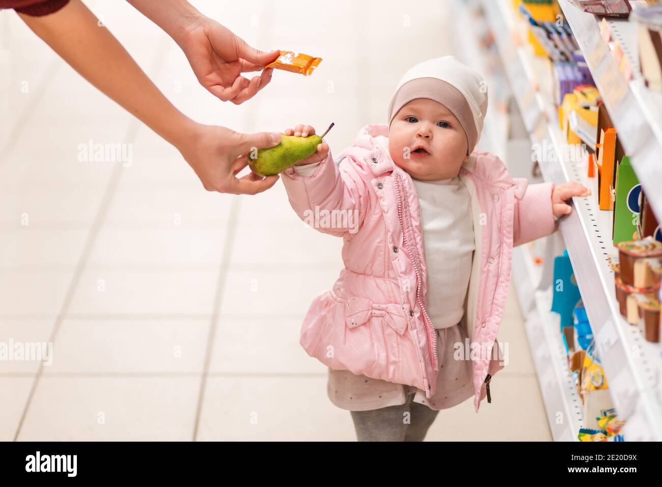 Candy child choose hi-res stock photography and images - Alamy