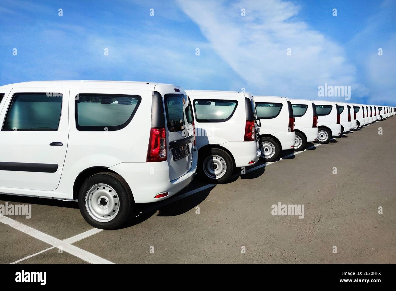 Minivans High Resolution Stock Photography and Images - Alamy